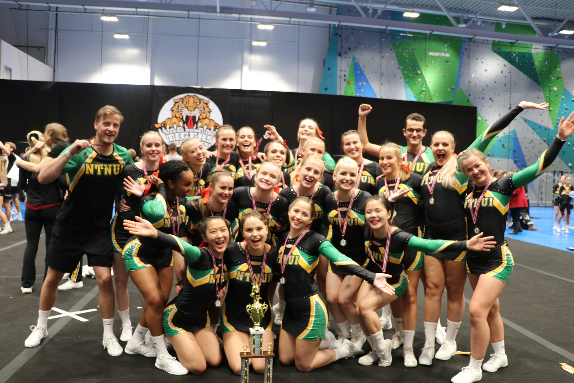 Sølv på Norwegian Open 2019! – NTNUI Cheerleading